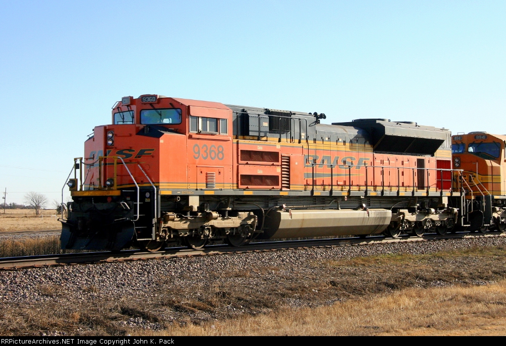 BNSF 9368